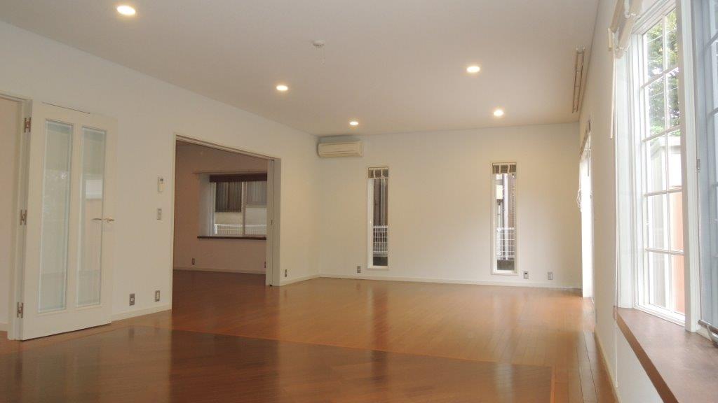 DENENCHOFU 219 HOUSE : Luxury House in Ota - HouseRep Tokyo