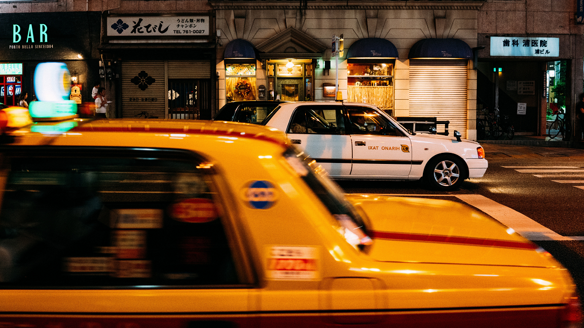 How to grab a taxi in Japan : Residence for Expats in Tokyo : Houserep ...